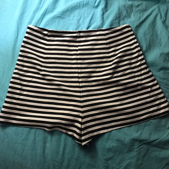 Free People | Shorts | These Free People Shorts Are Ahmazing | Poshmark